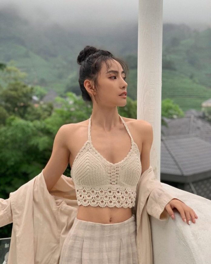 Cơ bụng "ai nhìn cũng phát hờn" của nữ thần Chen Nuanyang