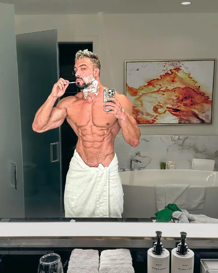 Ngôi sao thể hình Jo Lindner đột ngột qua đời ở tuổi 30