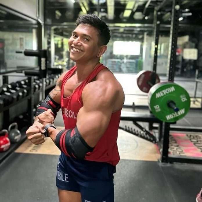 VĐV thể hình Justyn Vicky qua đời tuổi 33 do tạ đè gãy cổ khi Squat